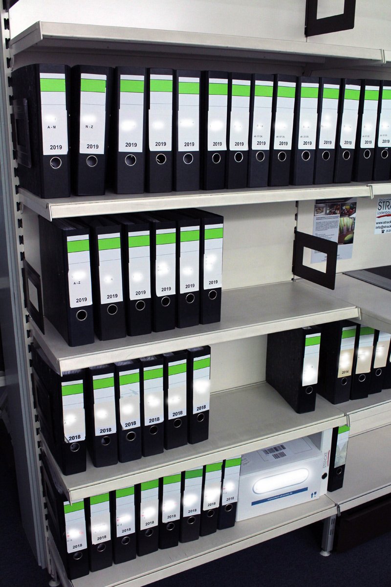 Aktenregale mit System - Stracke Ladenbau - Tegometall Service Center